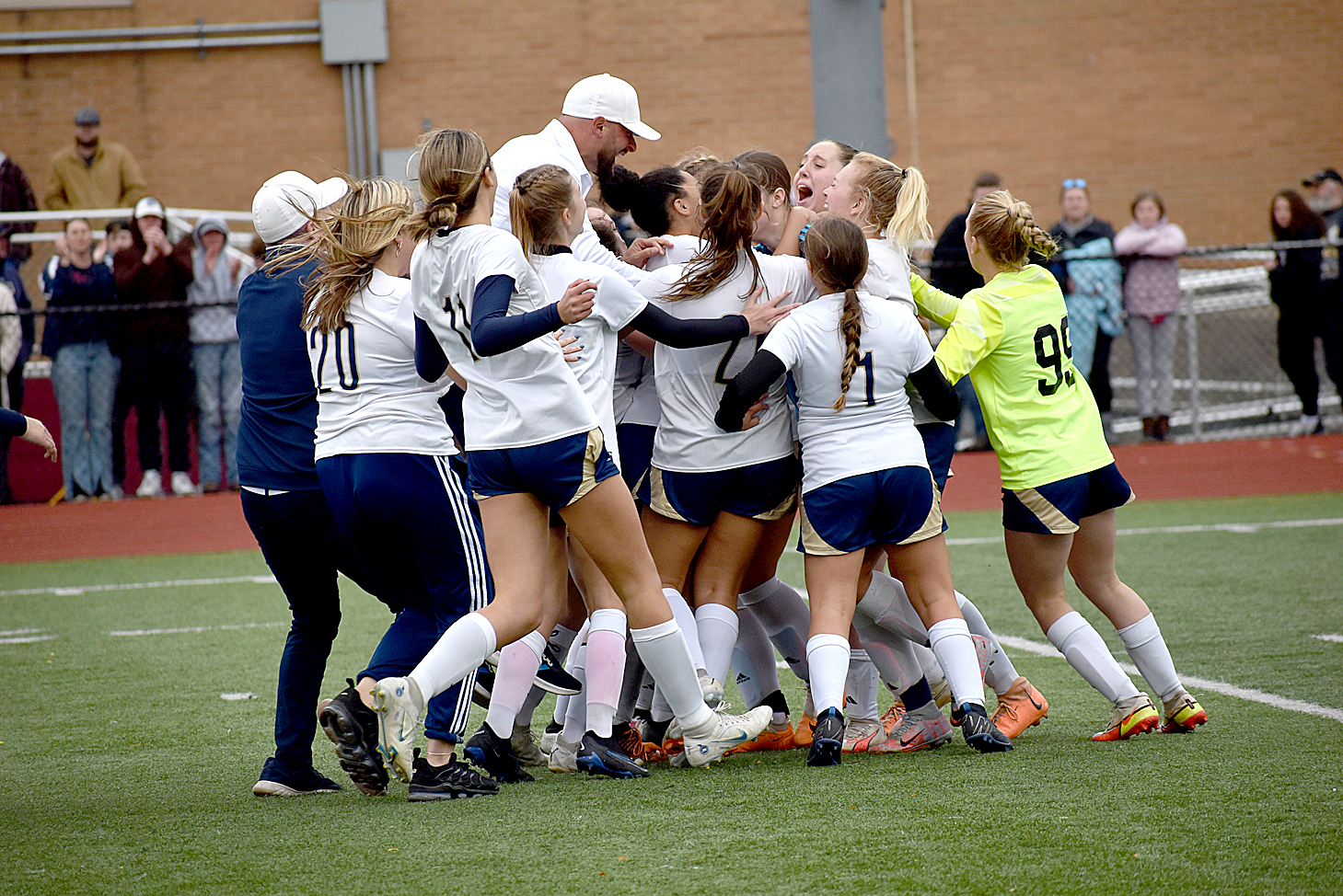 Graduations, injuries don’t stop Stone’s Bears | News, Sports, Jobs - Observer Today